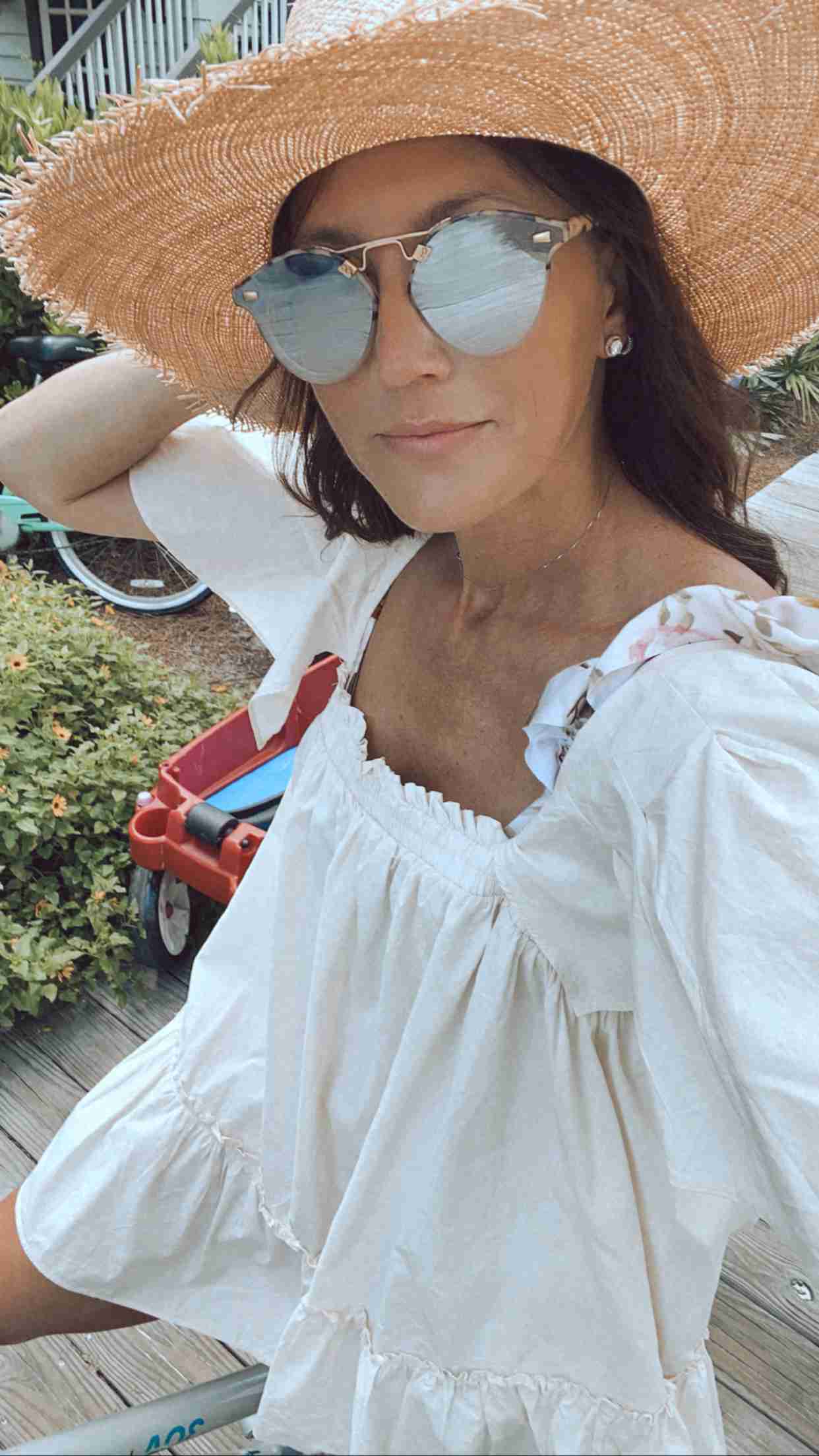 How to Accessorize Your Swimsuit - the gray details