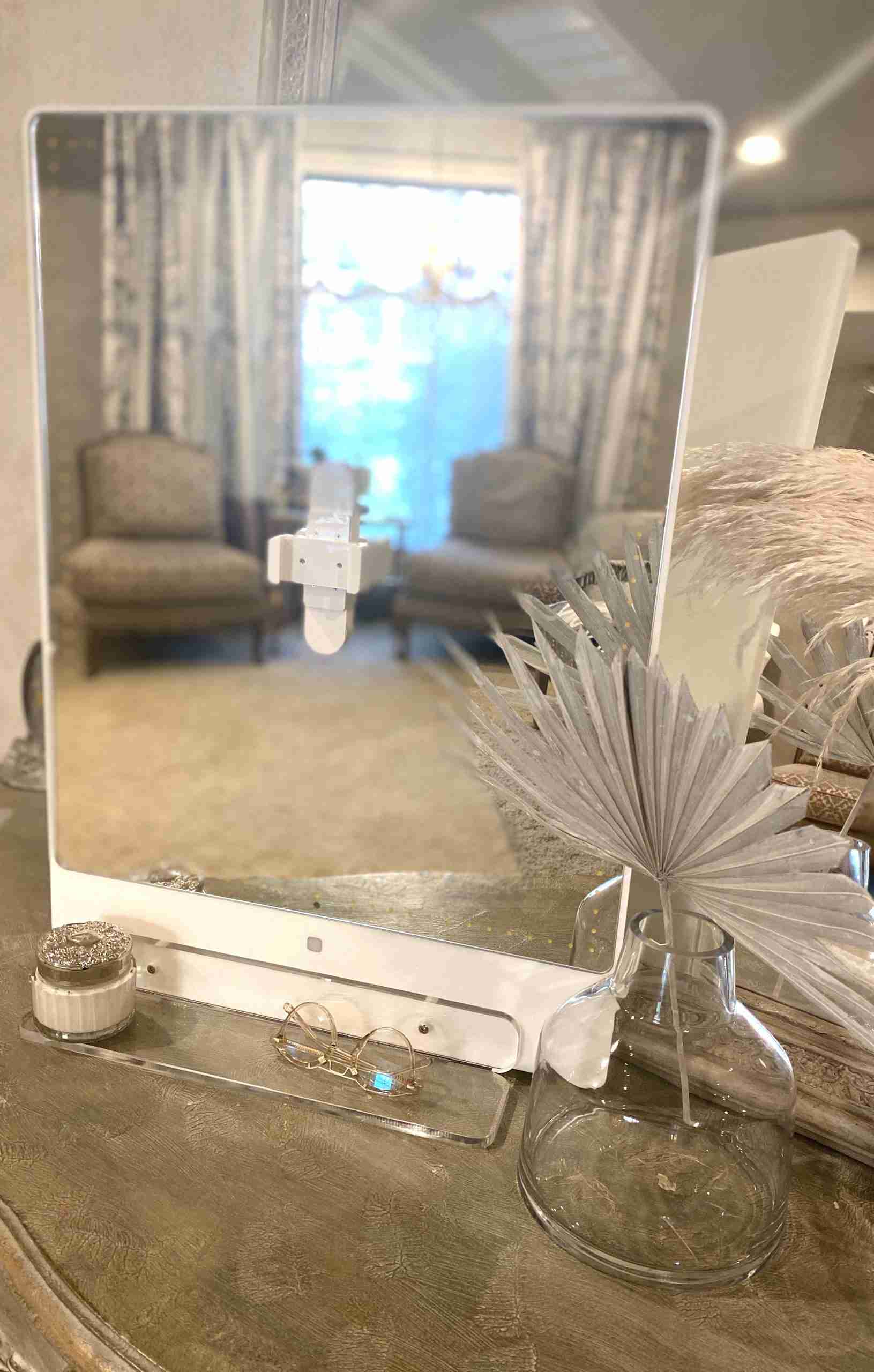 How To Create The Best Content At Home: Riki Tall LED mirror