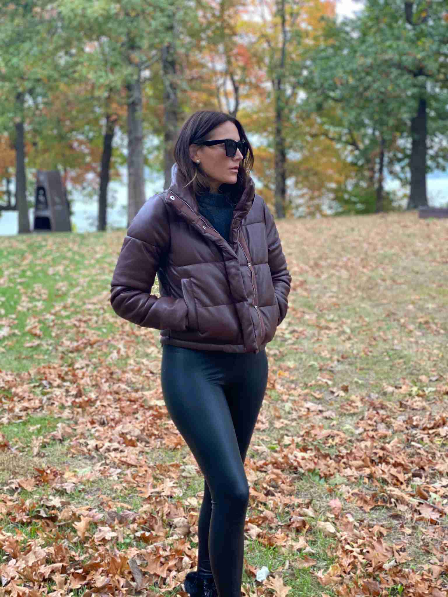 Best Fall Travel Outfits - the gray details | Lifestyle Blog