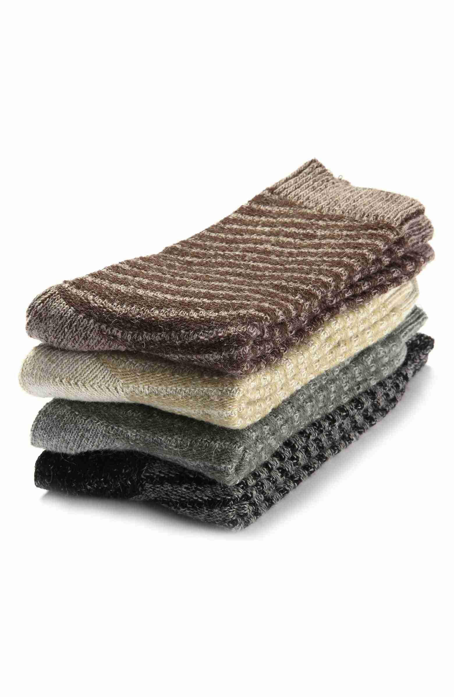 How To Layer Clothes For Cold Weather - the gray details