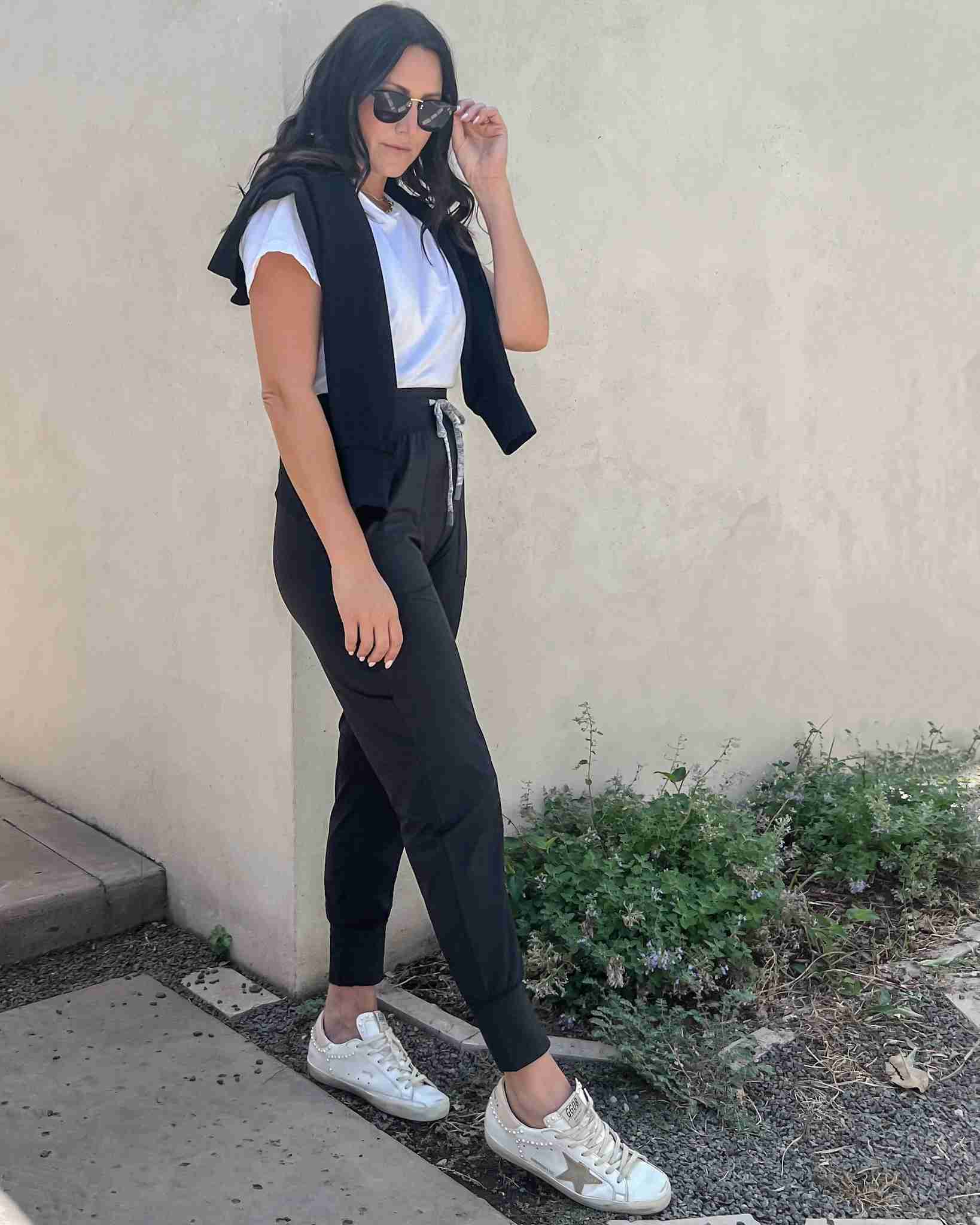 6 Fall Athleisure Outfits - the gray details | Lifestyle Blog