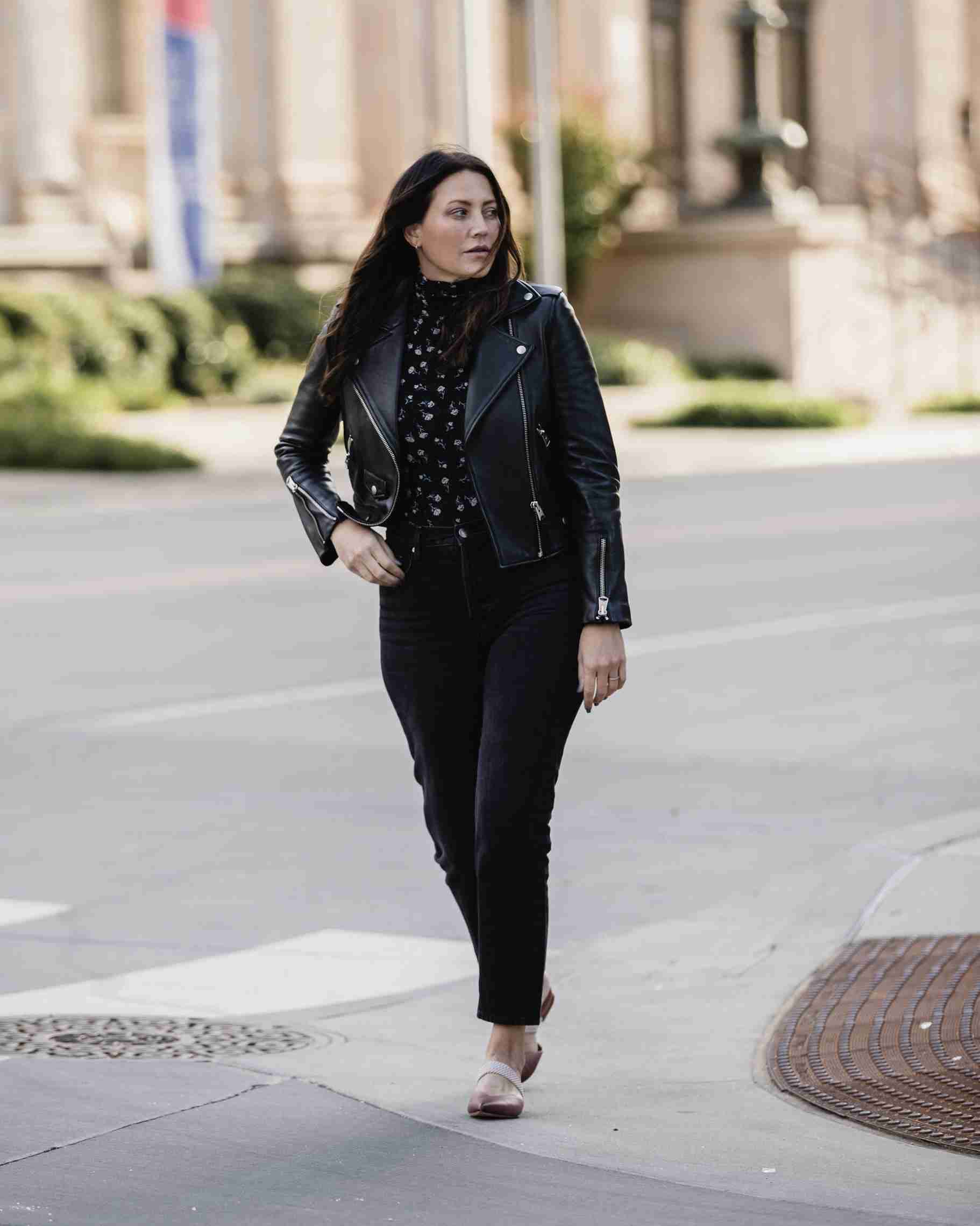 15 Fall Outfits With Leather Jacket - the gray details