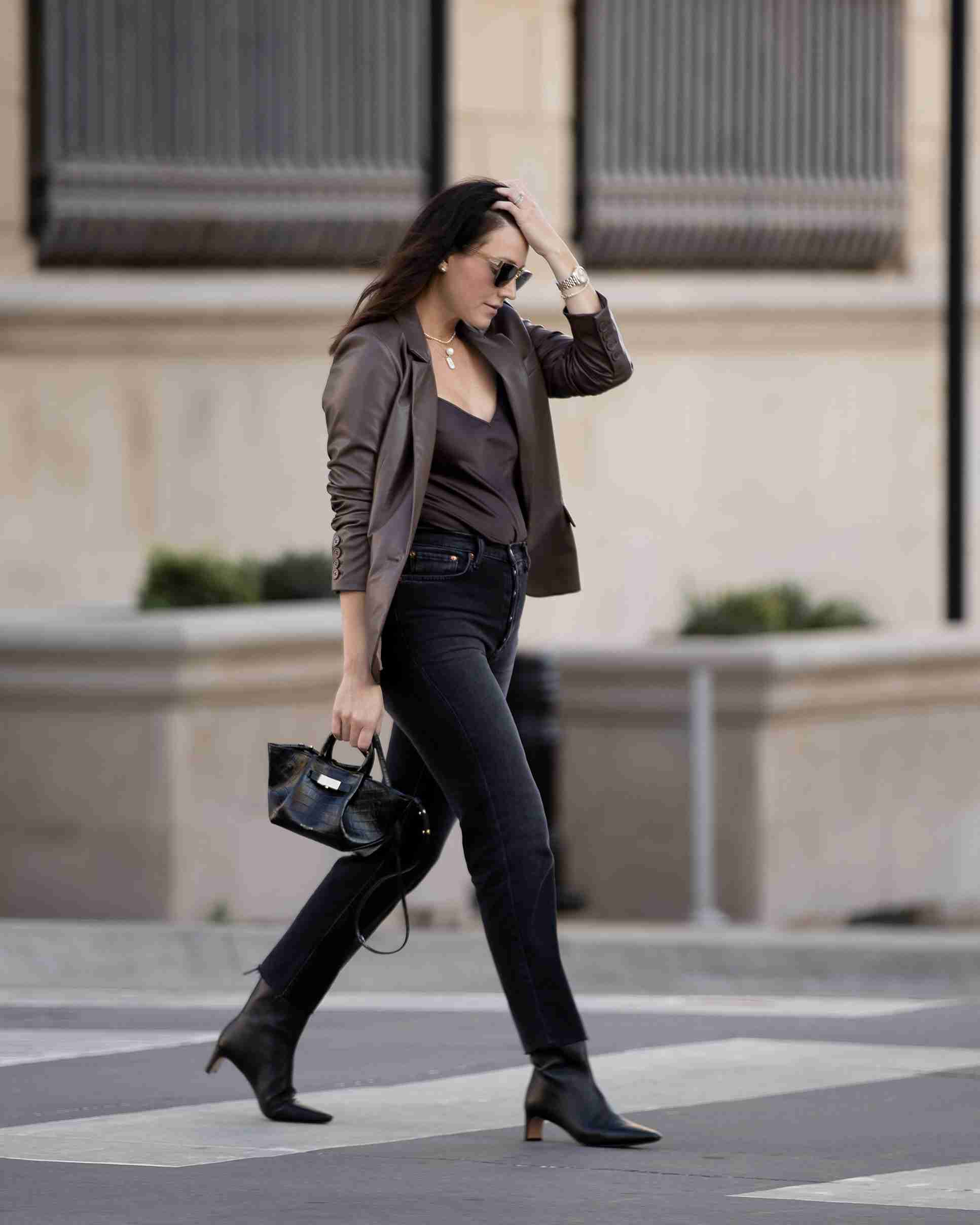 15 Fall Outfits With Leather Jacket - the gray details