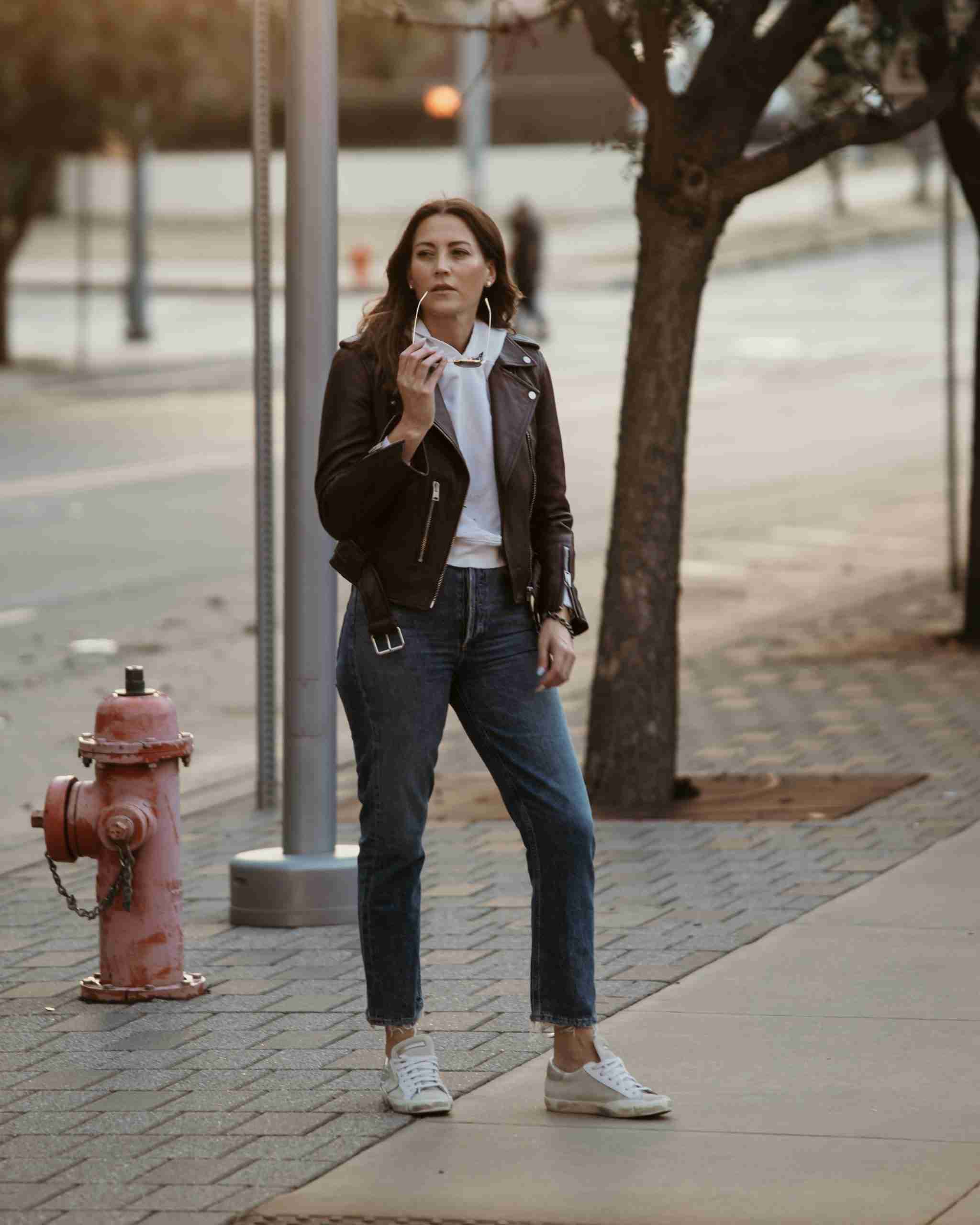 15 Fall Outfits With Leather Jacket - the gray details