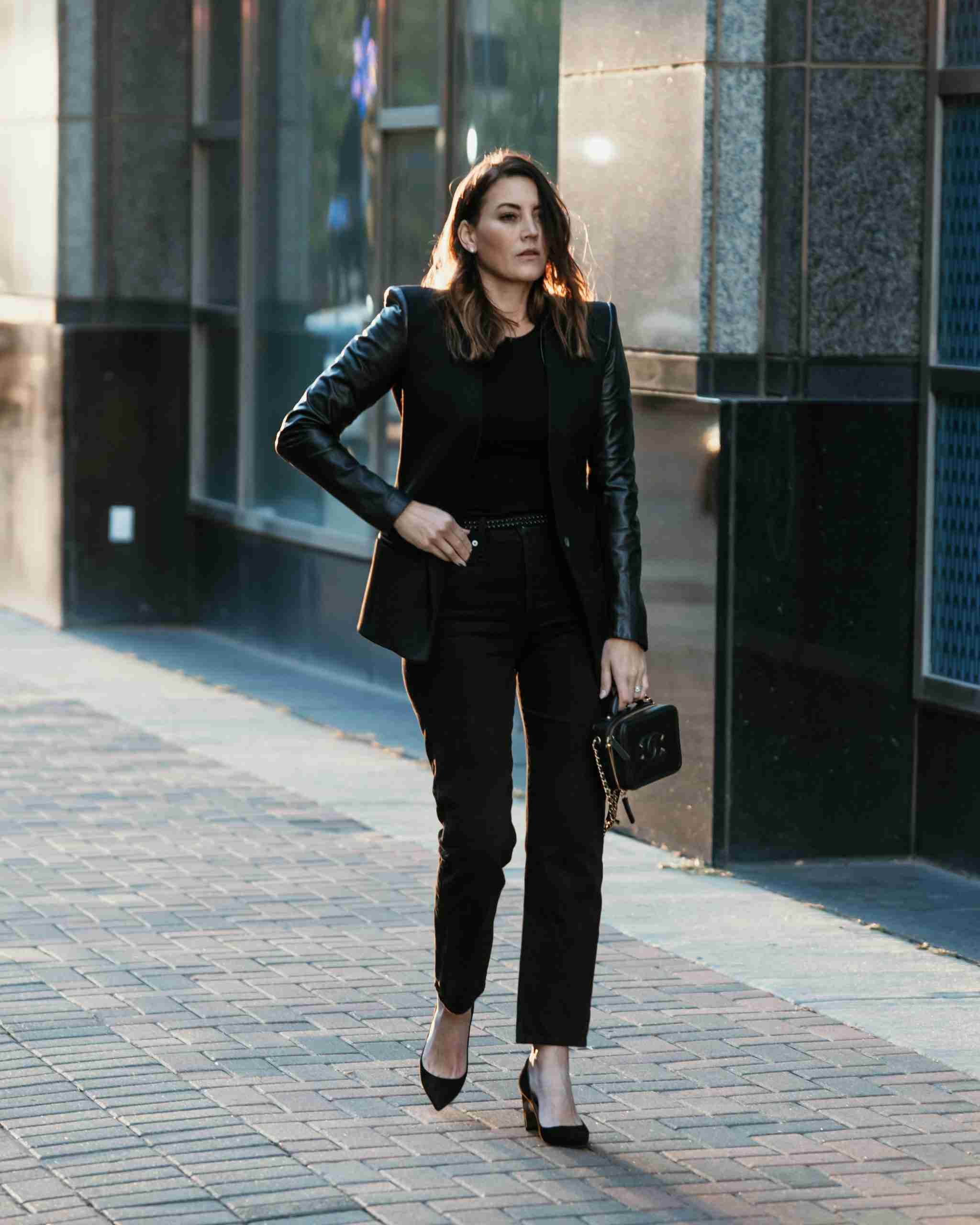 15 Fall Outfits With Leather Jacket - the gray details