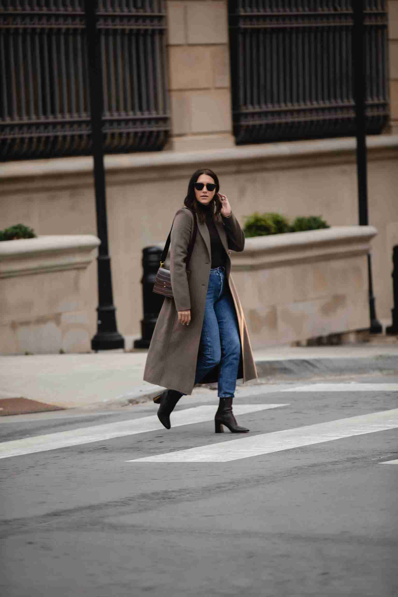 What is Chic Elegant Style - the gray details