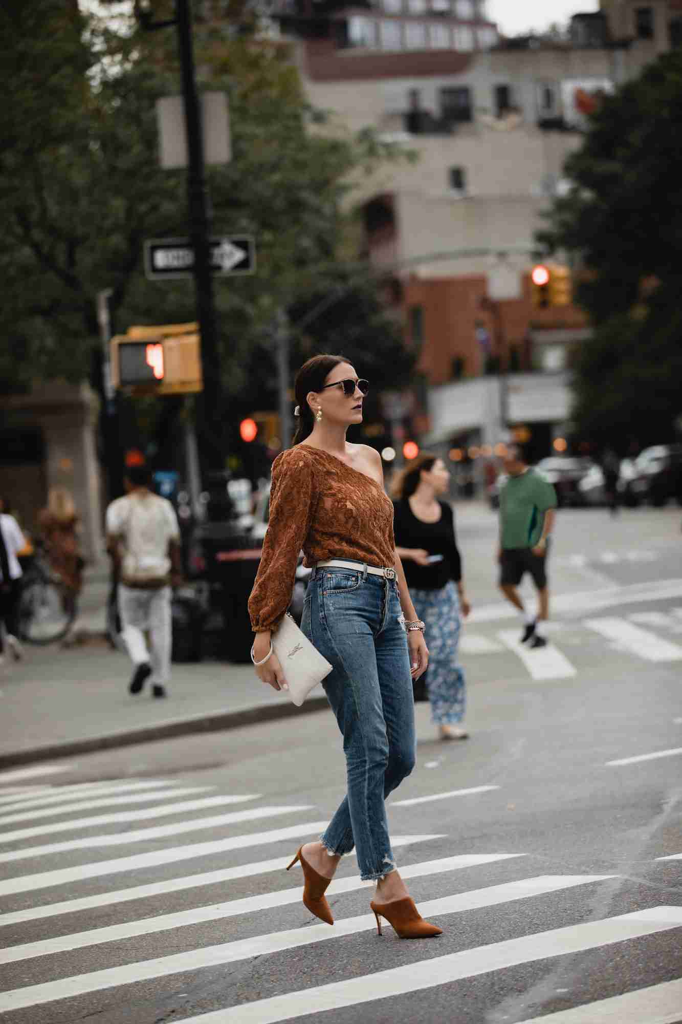 What is Chic Elegant Style - the gray details