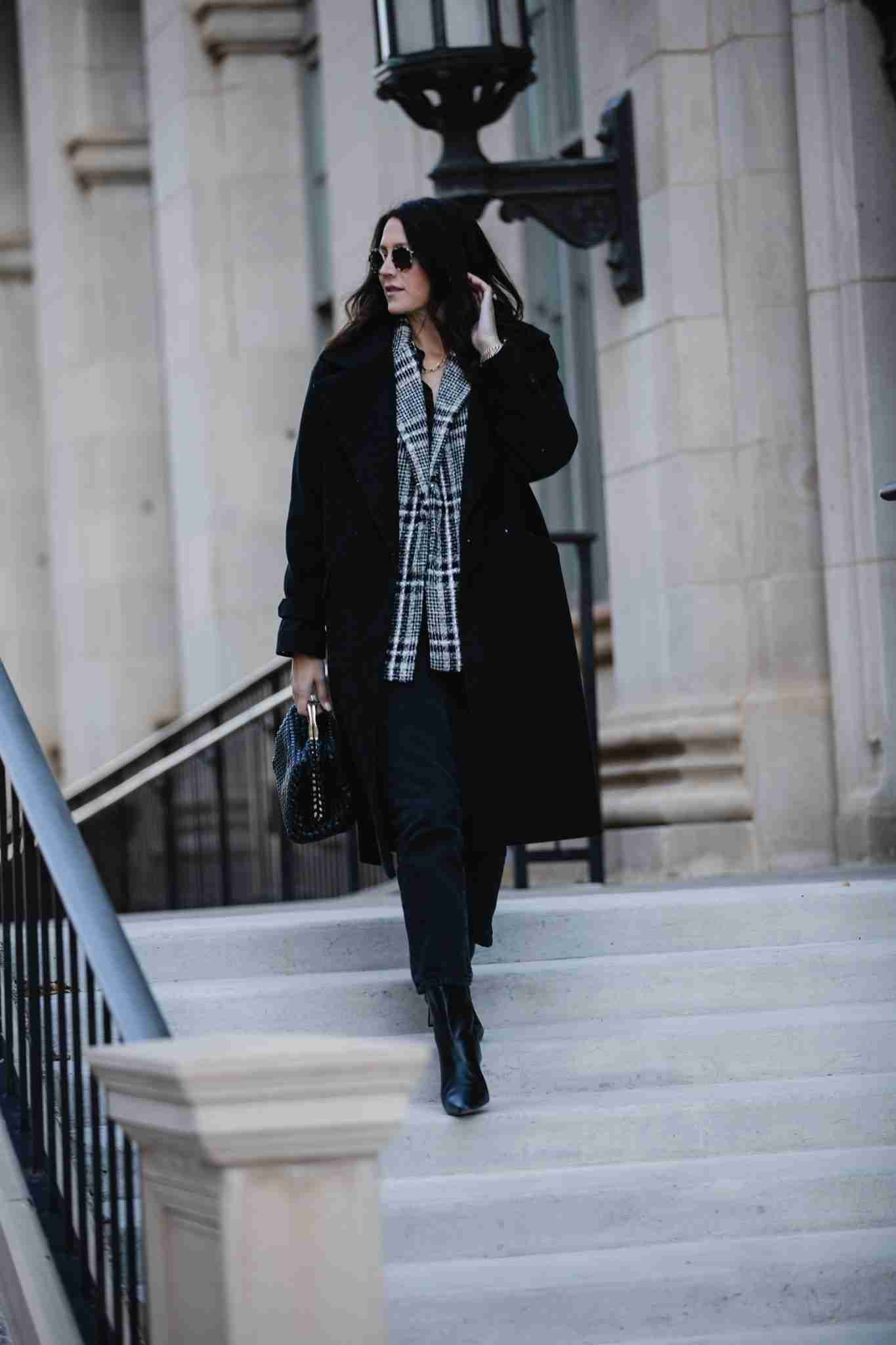 What is Chic Elegant Style - the gray details