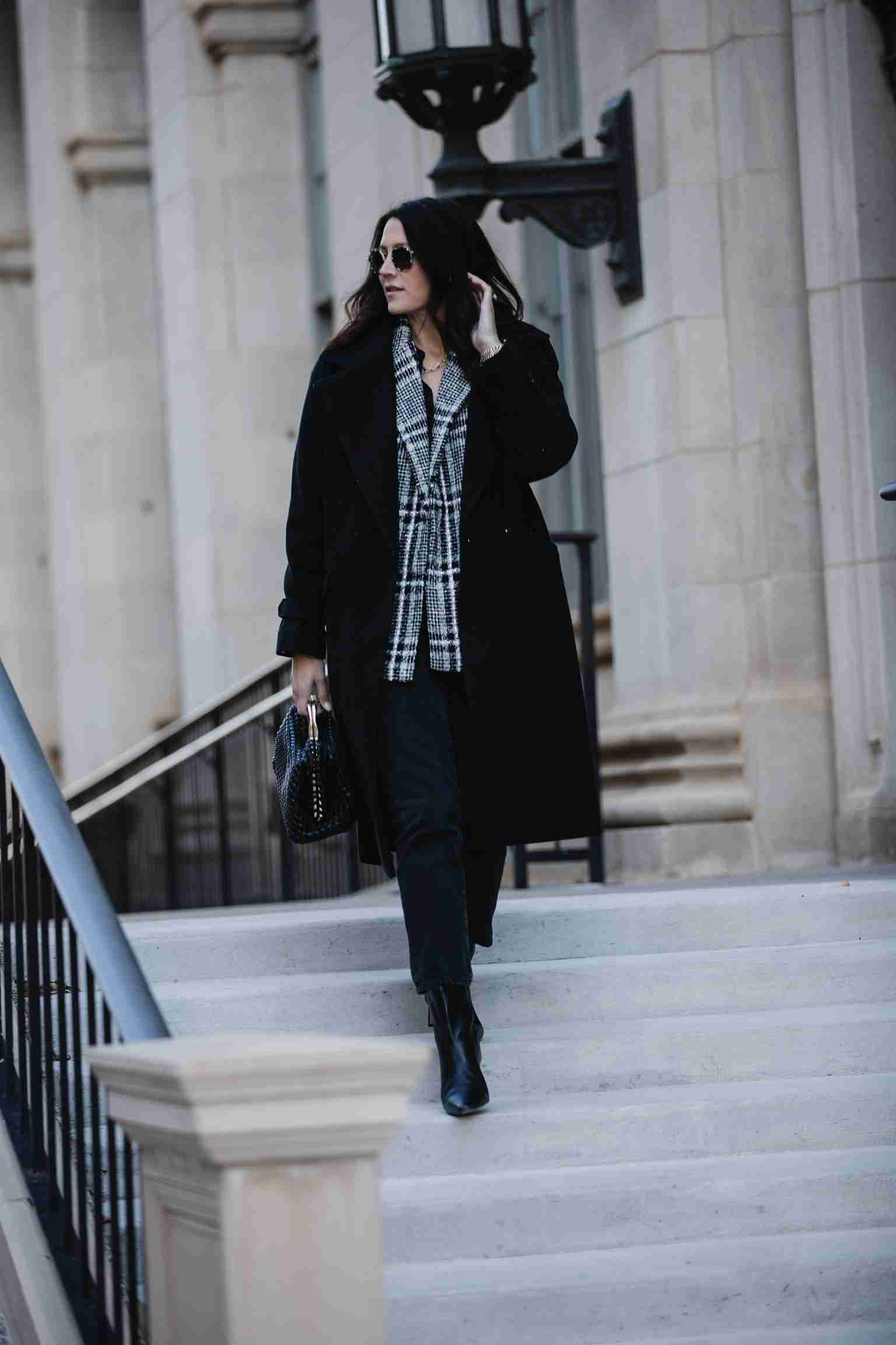 What is Chic Elegant Style - the gray details