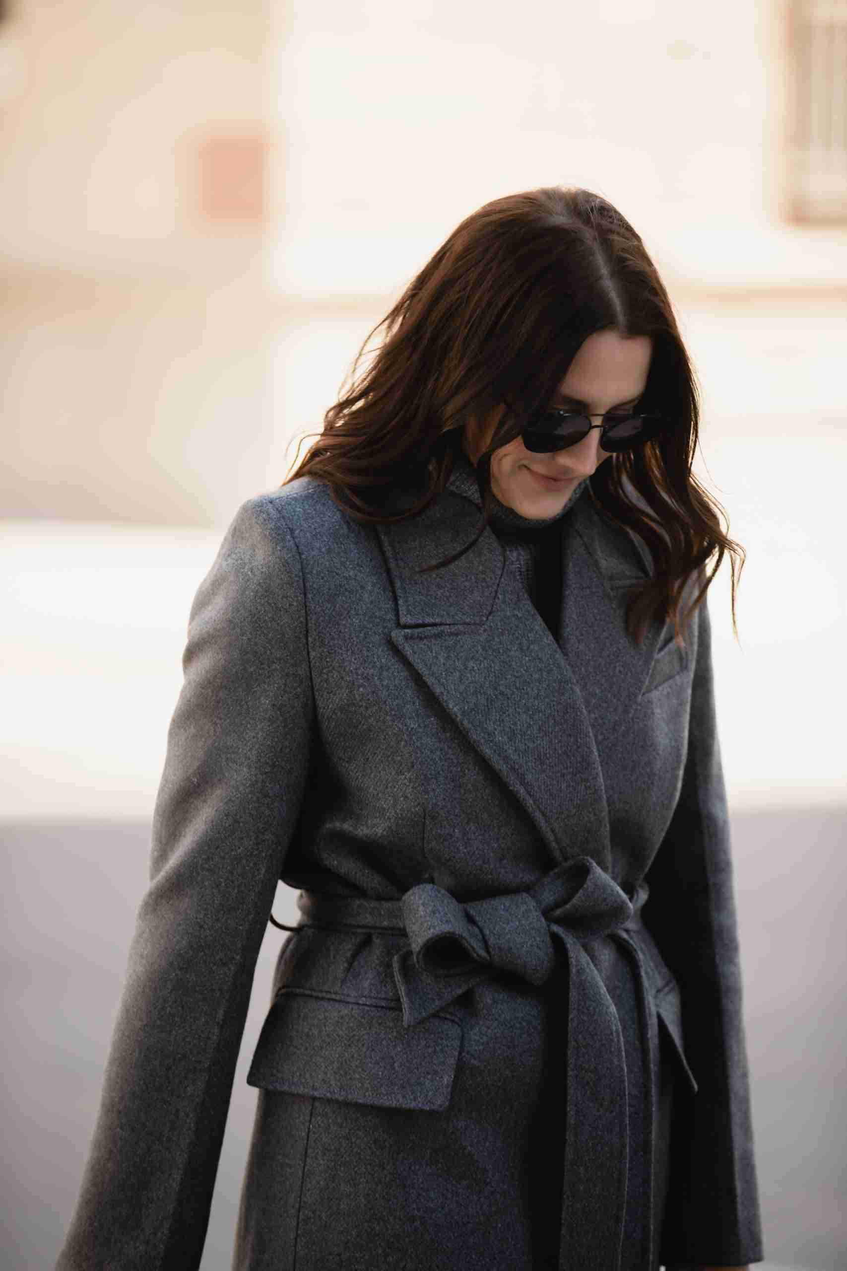 Monochrome Grey Outfits - the gray details