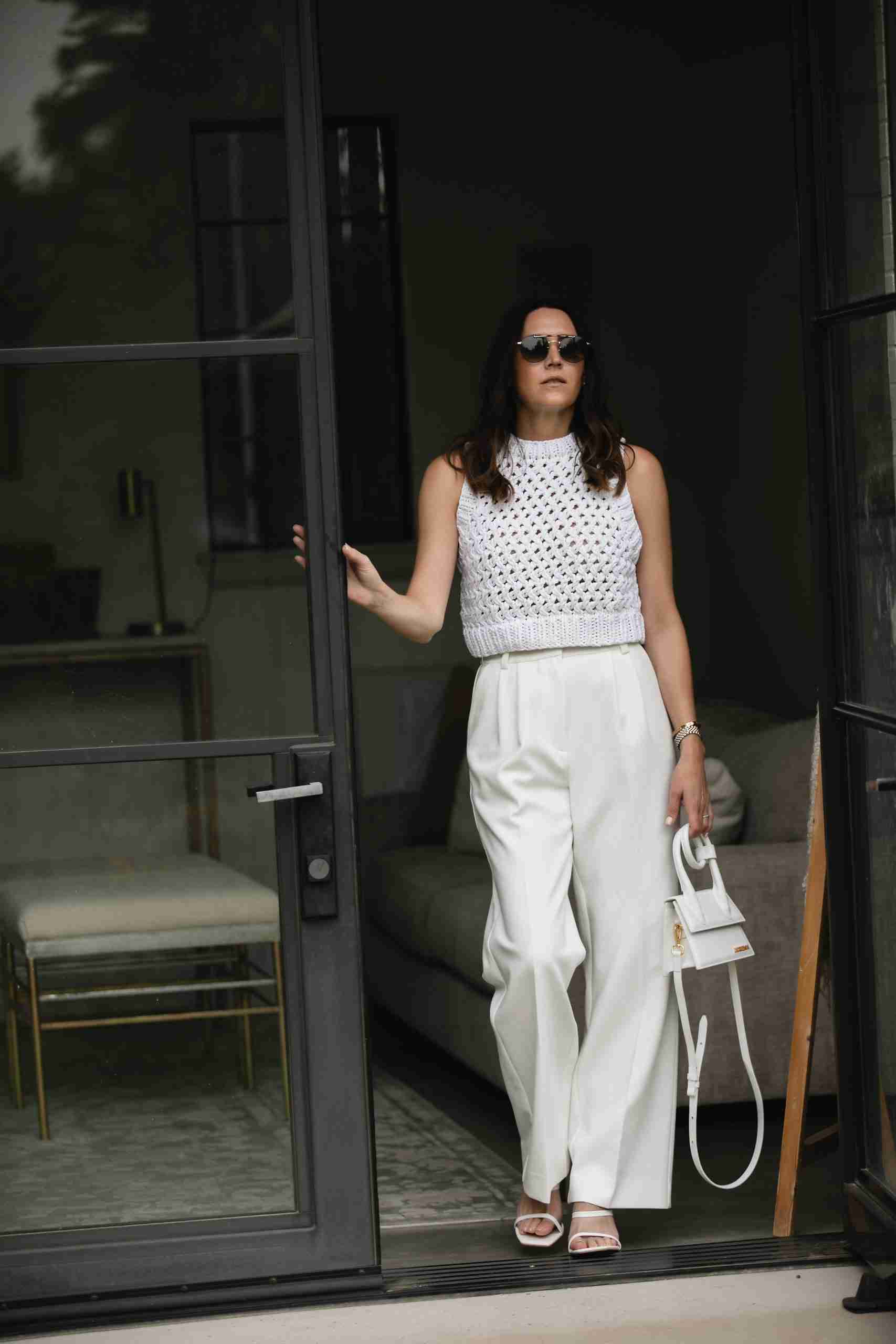 Classy White Trouser Outfits for Spring & Summer - the gray details