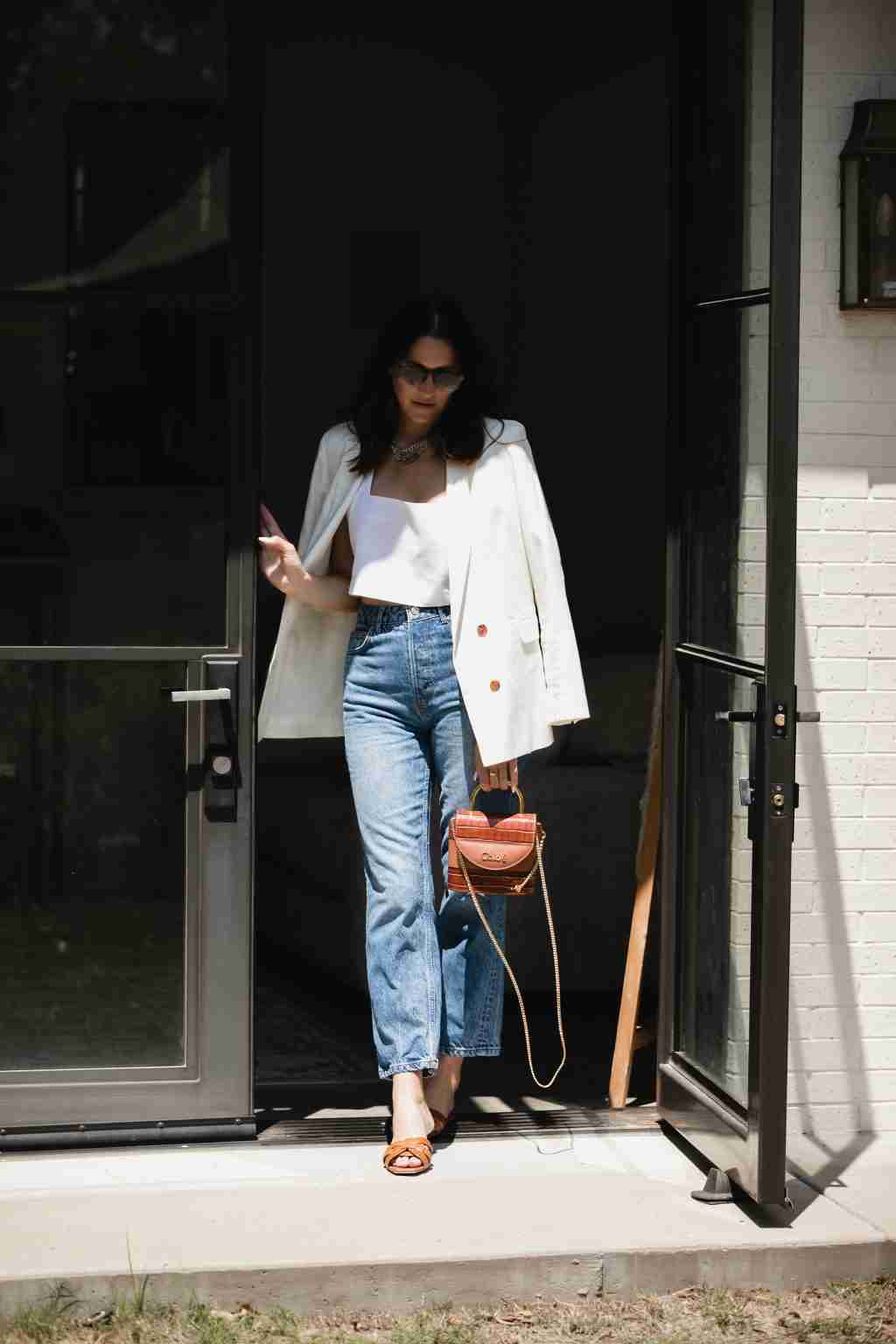 How to Wear Cropped Jeans for Spring and Summer