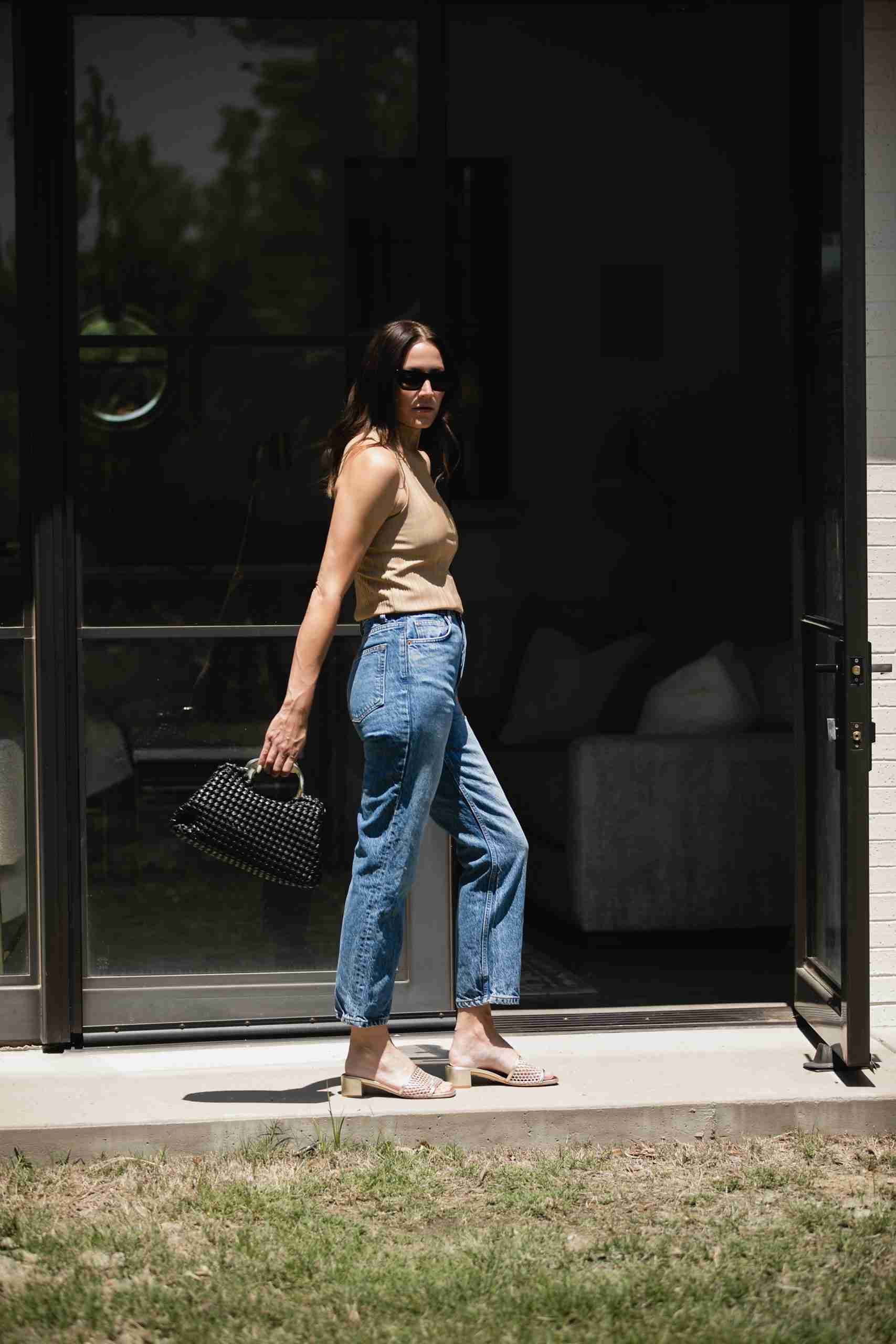 How to Wear Cropped Jeans for Spring and Summer