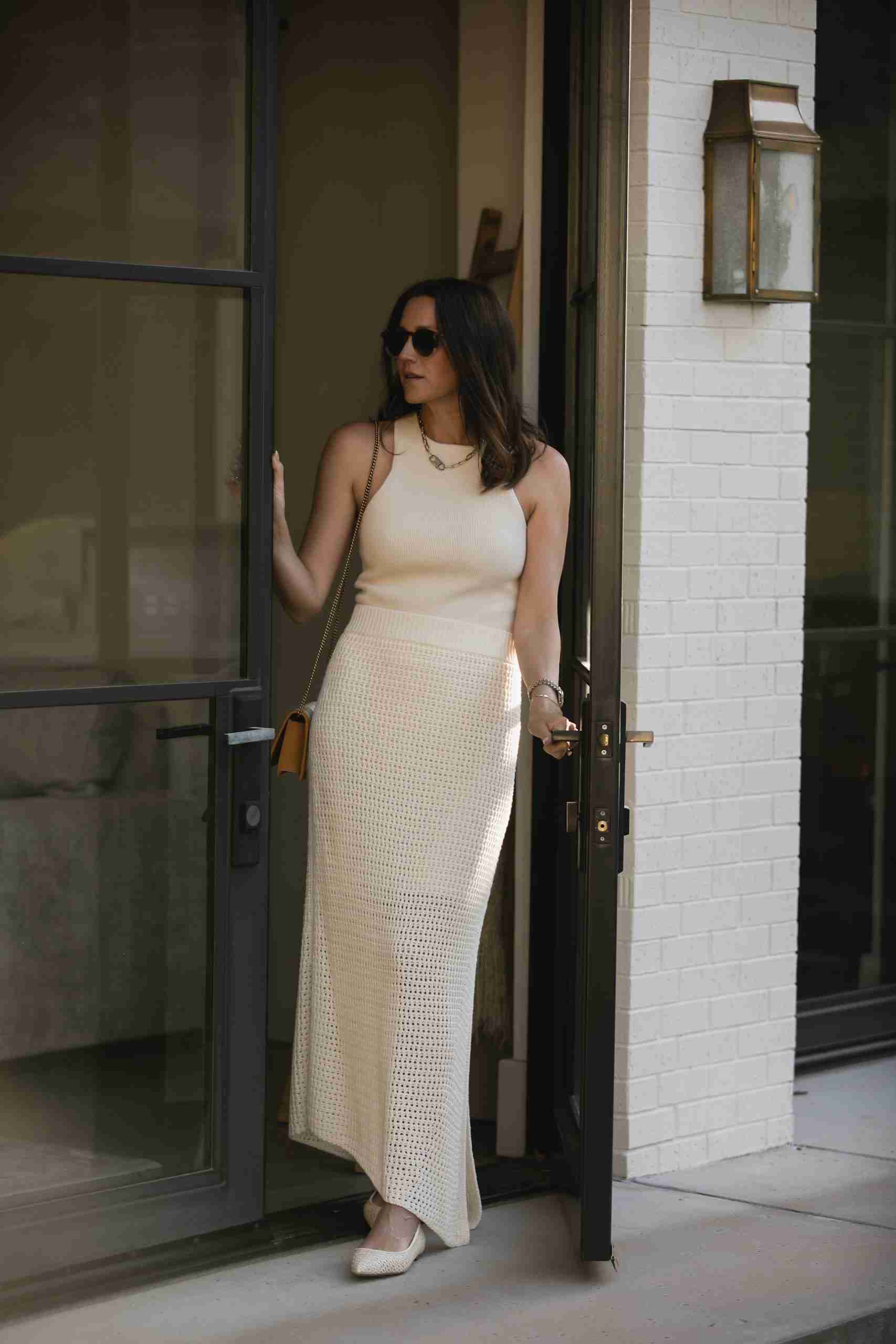 Ways to Wear a Knit Midi Skirt for Summer - the gray details