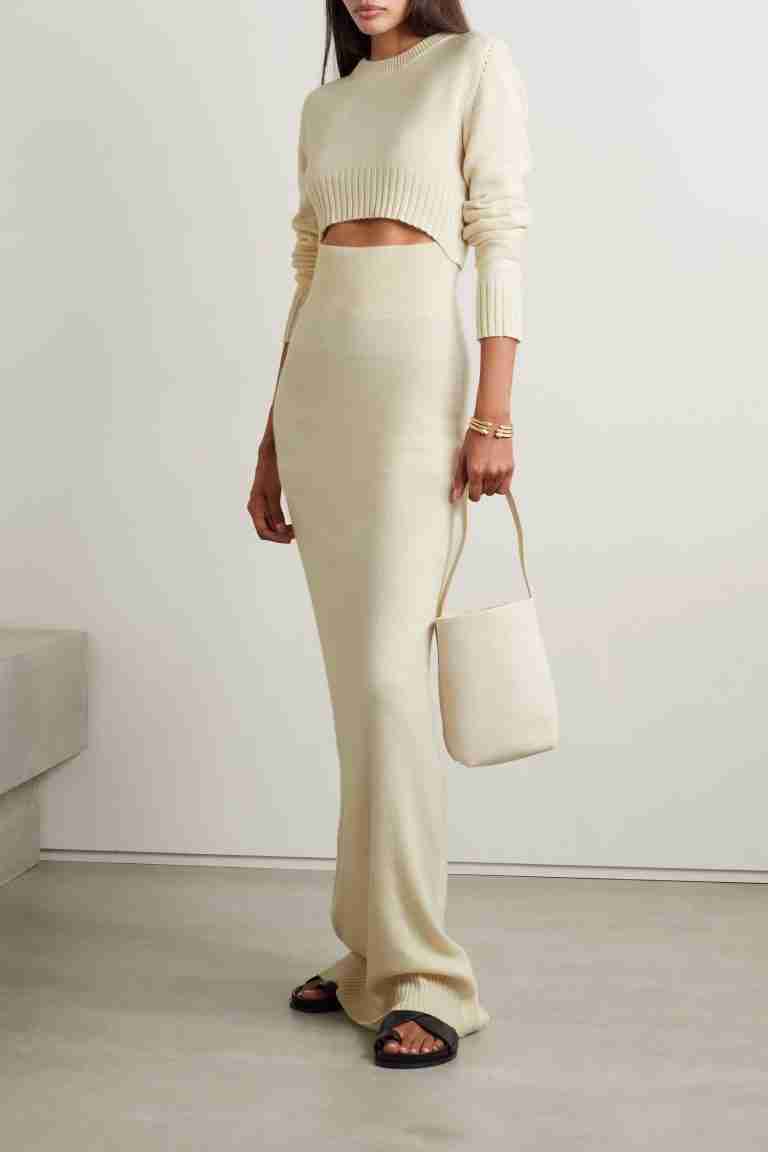 Cream Outfits Ideas to Recreate - the gray details