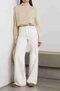 Cream Outfits Ideas to Recreate - the gray details