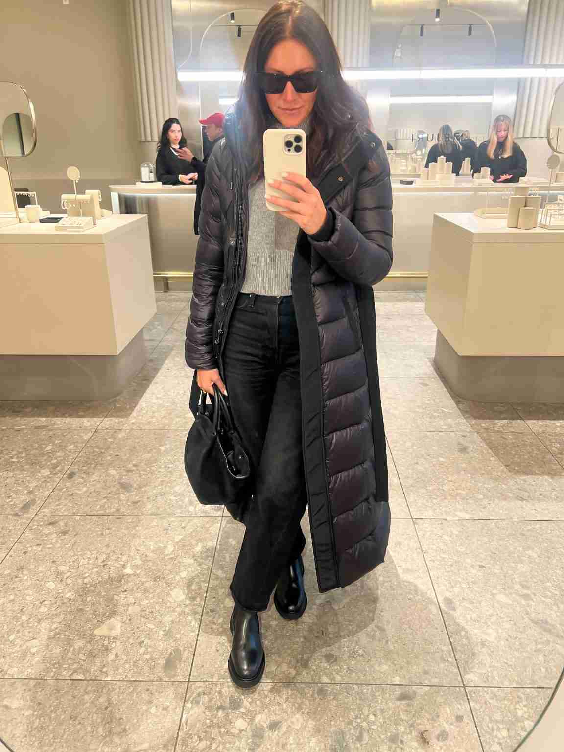 What to Wear in Chicago in Winter | Winter Packing List - the gray details