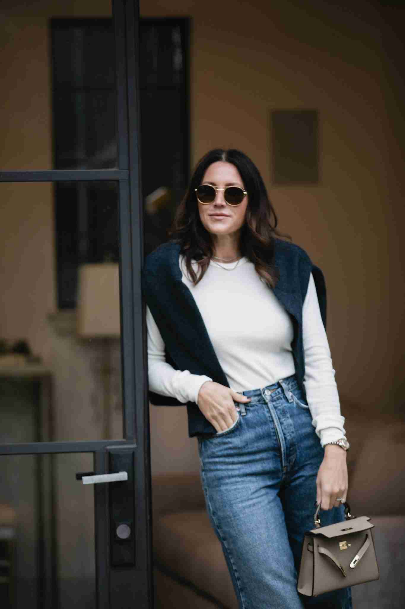 Navy Outfit Ideas - the gray details | Lifestyle Blog