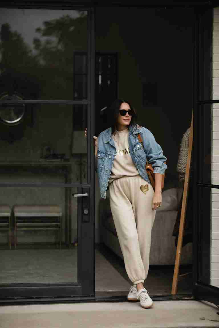 Cream Outfits Ideas to Recreate - the gray details