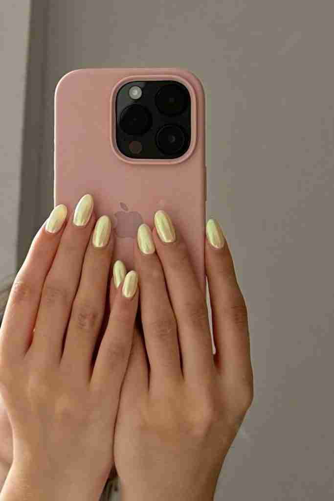 Best Spring Nail Colors - the gray details