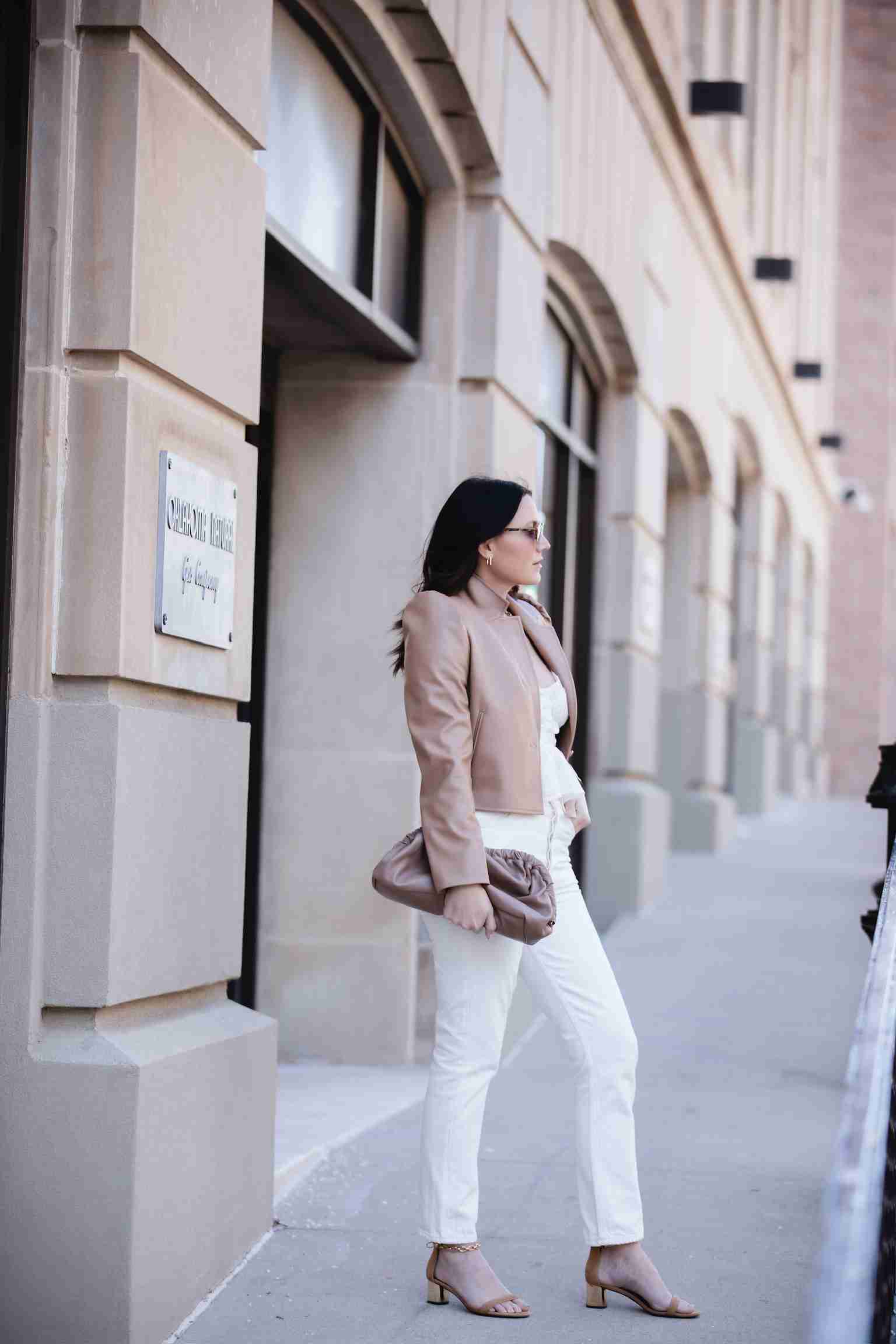 Tan and White outfit ideas - the gray details