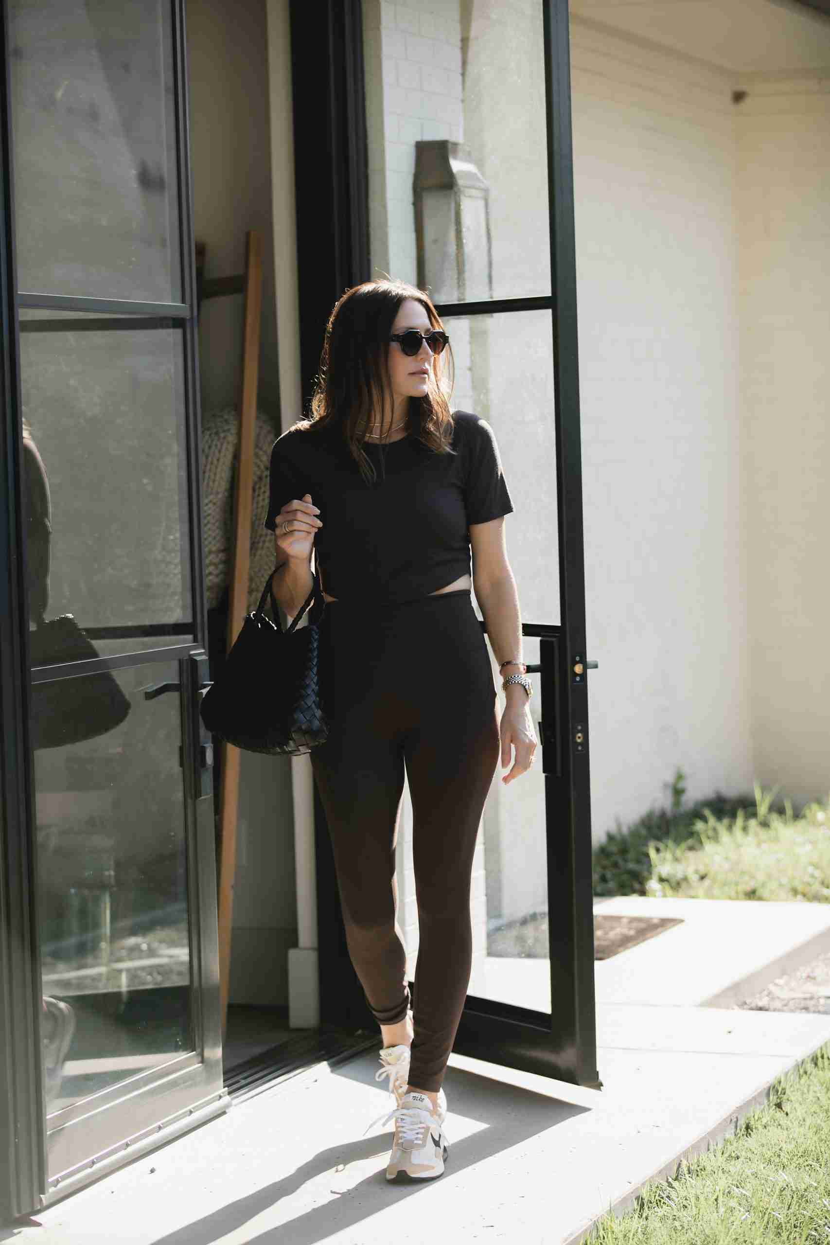 11 chic soccer mom outfits - the gray details