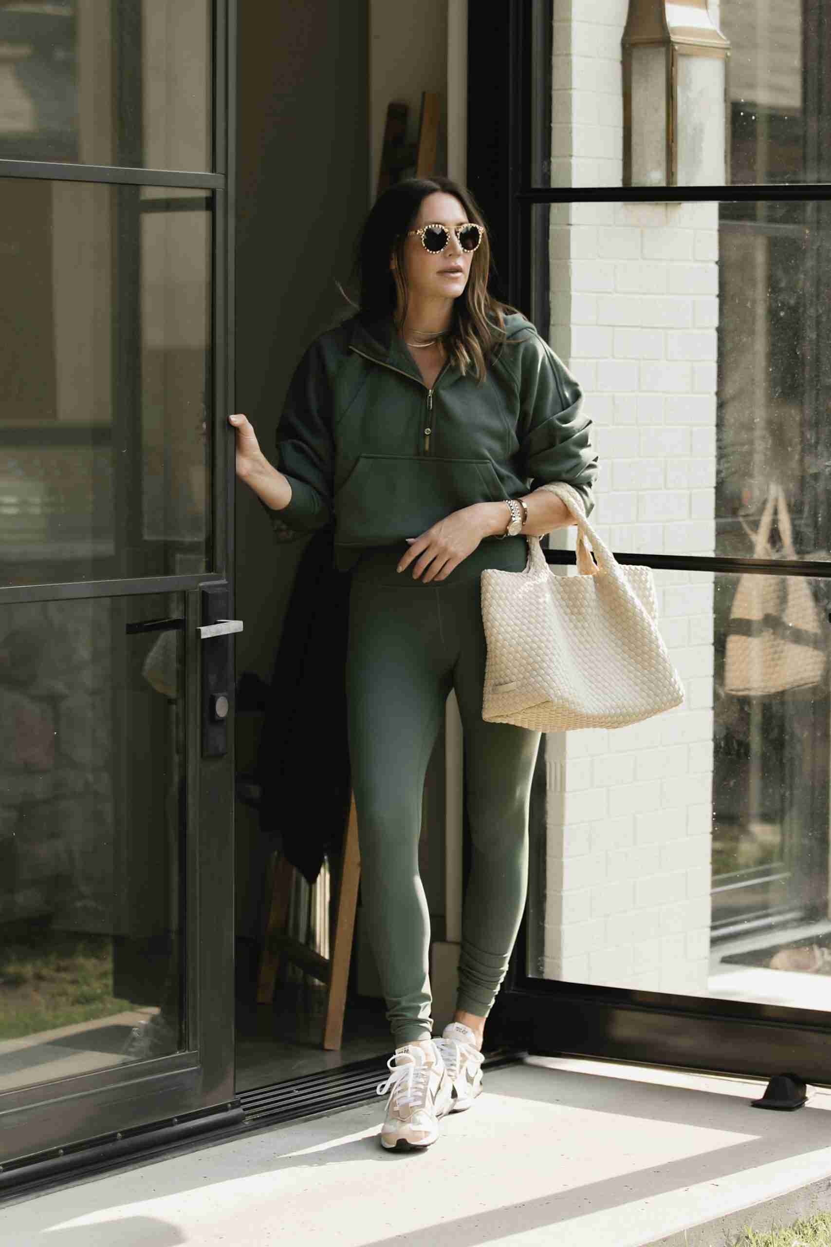 11 chic soccer mom outfits - the gray details