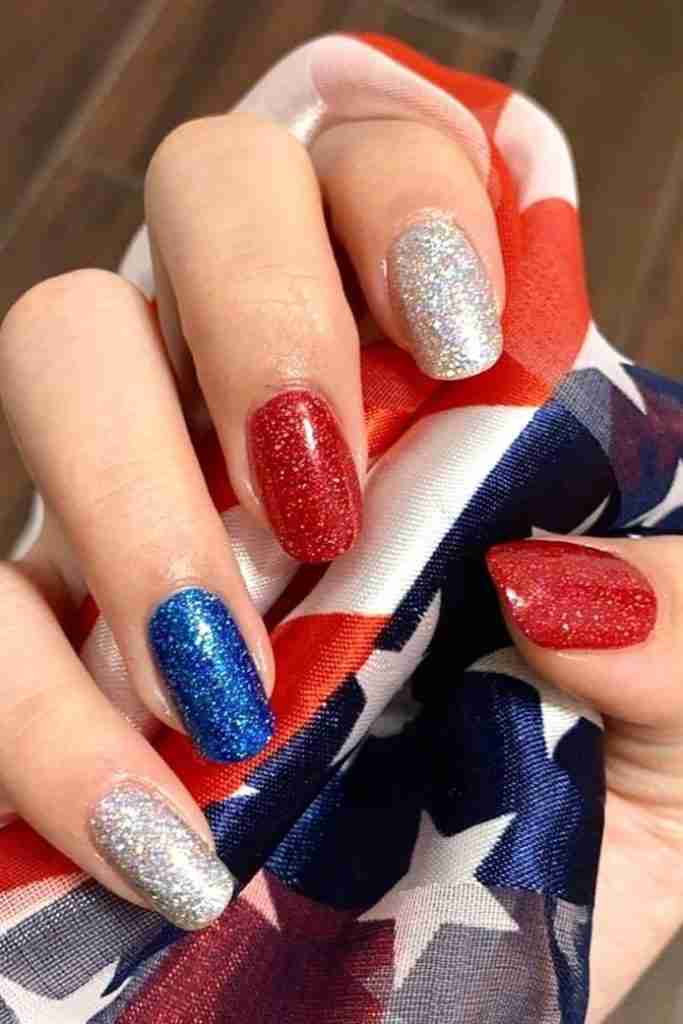 60+ Classy 4th of July Nails - the gray details