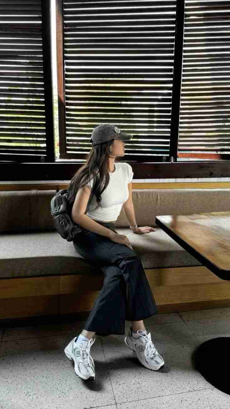 How to Style New Balance - the gray details