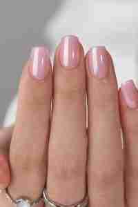 55+ Short Square Nails for Summer - the gray details
