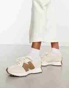 How to Style New Balance - the gray details