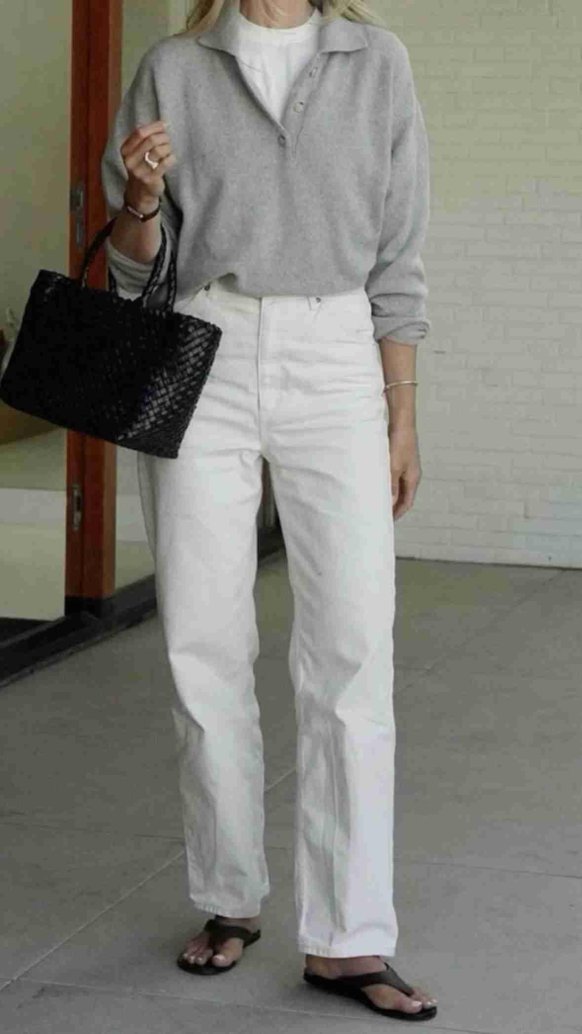 Classy Casual Outfits for Moms on the Go - the gray details