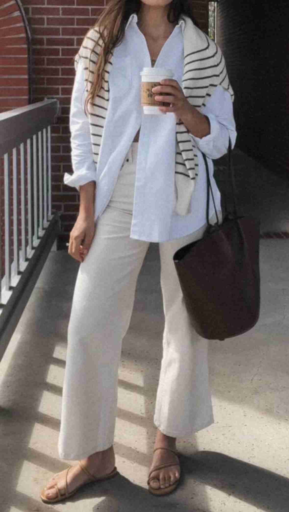 Classy Casual Outfits for Moms on the Go - the gray details