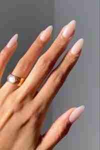 classy Clean Nails to recreate - the gray details