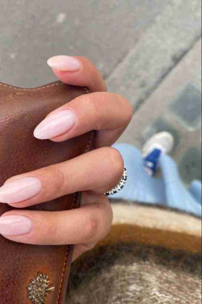 classy Clean Nails to recreate - the gray details