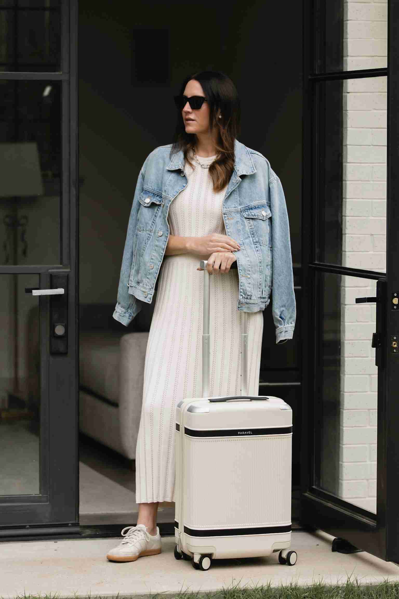 Best Fall Travel Outfits - the gray details | Lifestyle Blog