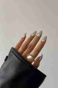 40+ Dip Powder Nail Ideas - the gray details