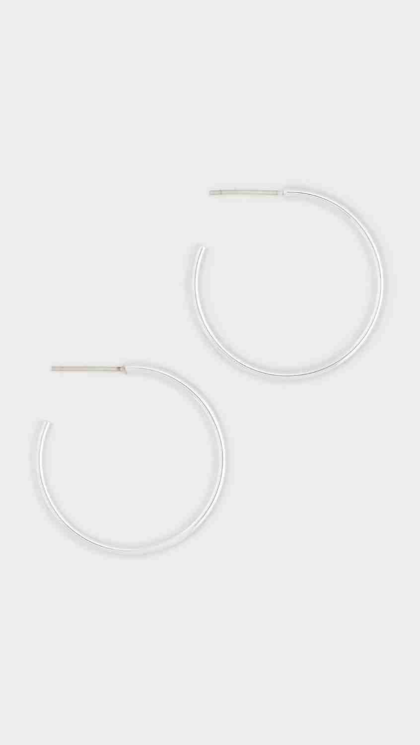 Best Jewelry To Have For Work - the gray details