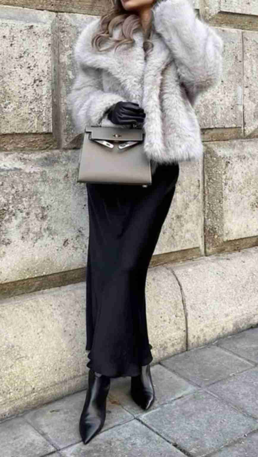 Classy February Outfits to recreate - the gray details
