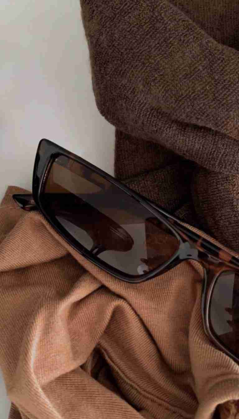 How to Wear Mocha Mousse: Pantone Color of the Year - the gray details