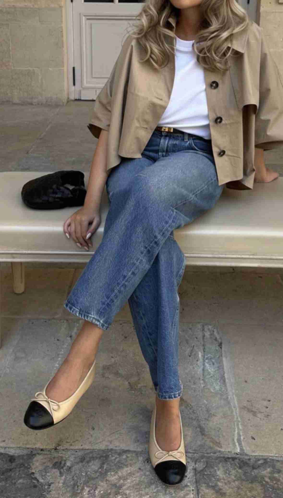 Chic Spring Outfit Ideas to Recreate - the gray details