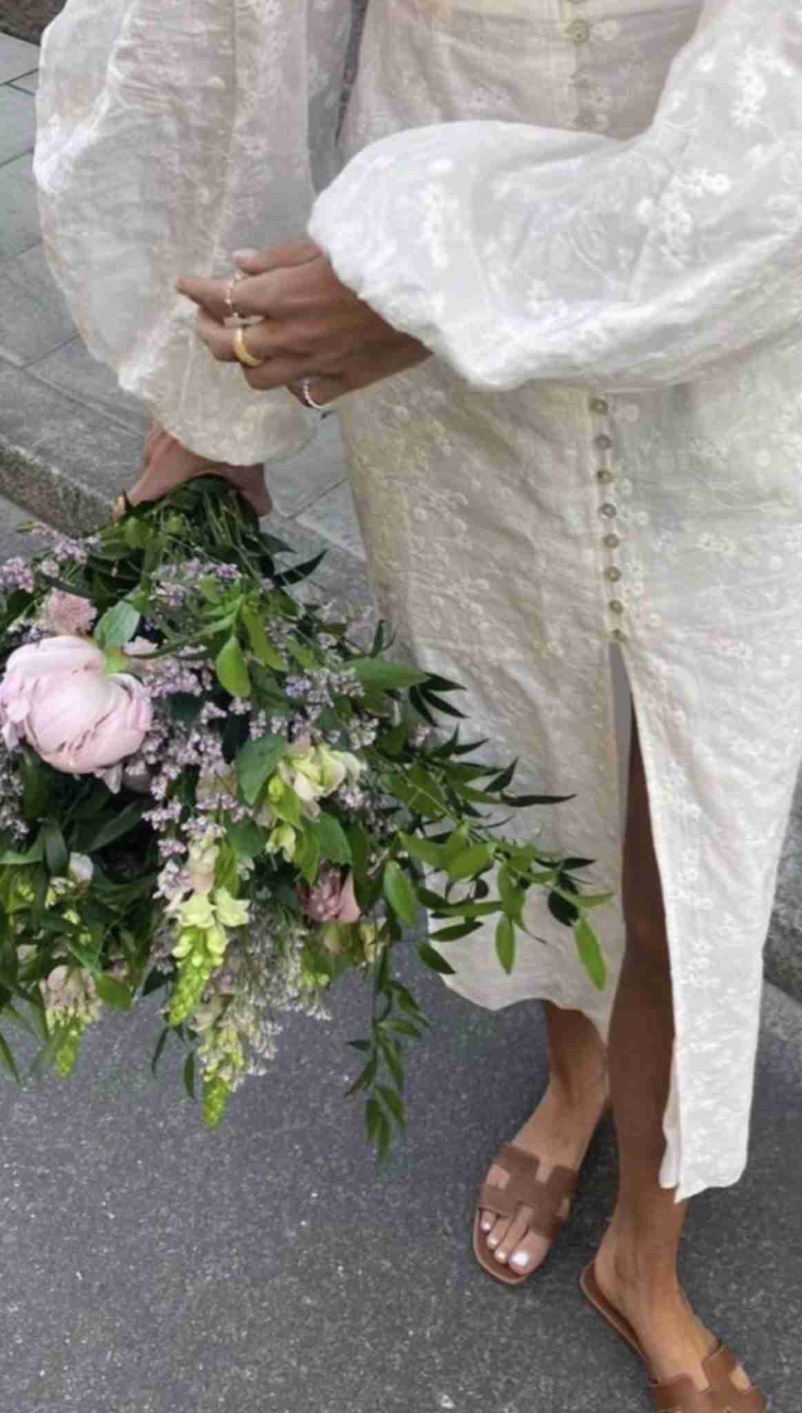 Chic April Outfits to Recreate - the gray details