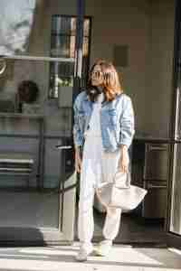 How to Dress Up Sweatpants & Look Chic when Styled Right