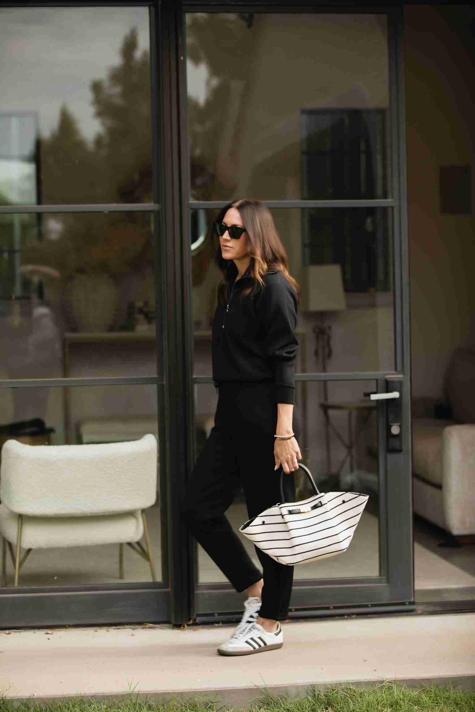 How to Dress Up Sweatpants & Look Chic when Styled Right