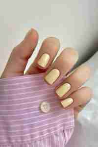 55+ Short Square Nails for Summer - the gray details
