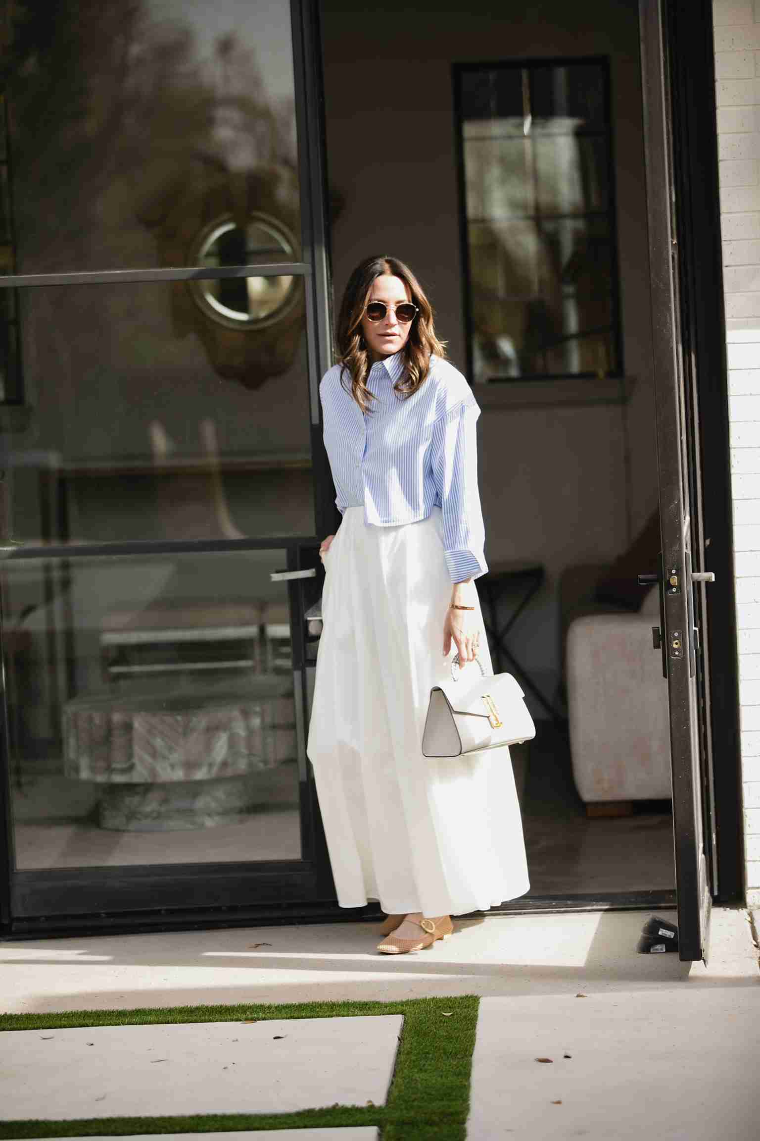 What is Chic Elegant Style - the gray details