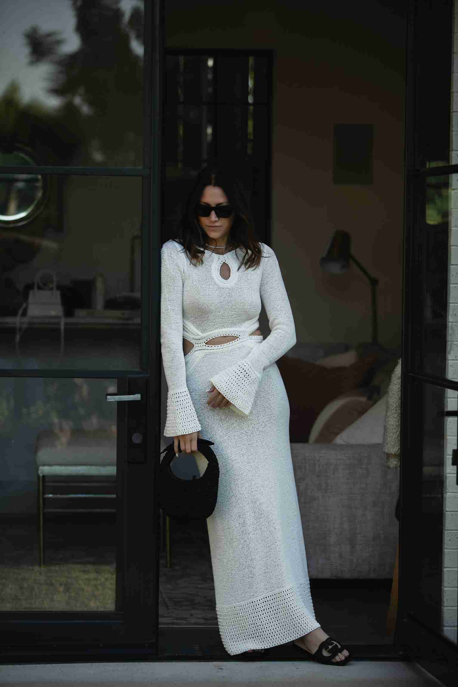 What To Wear To A Pool Party - the gray details