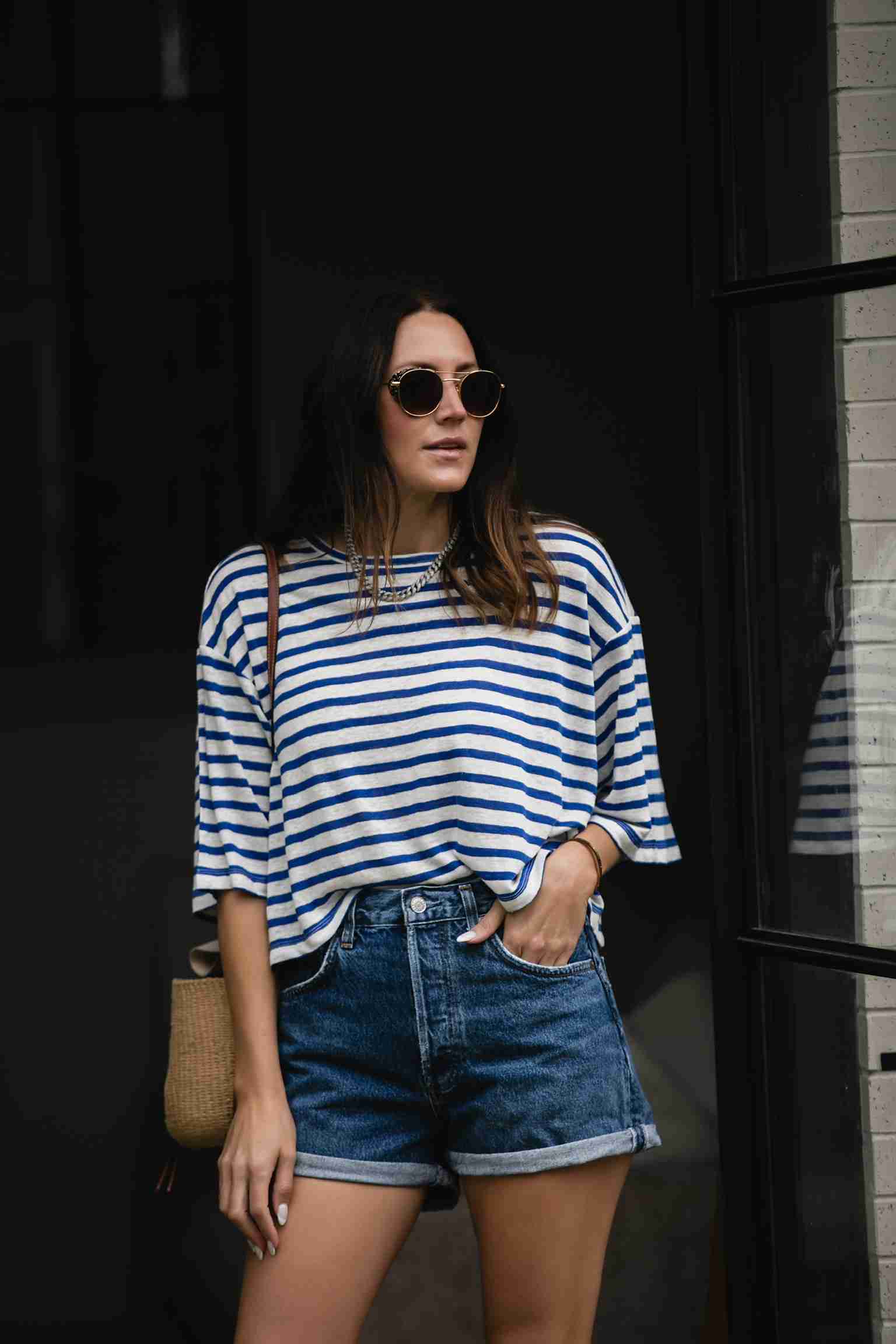 What To Wear To A Pool Party - the gray details