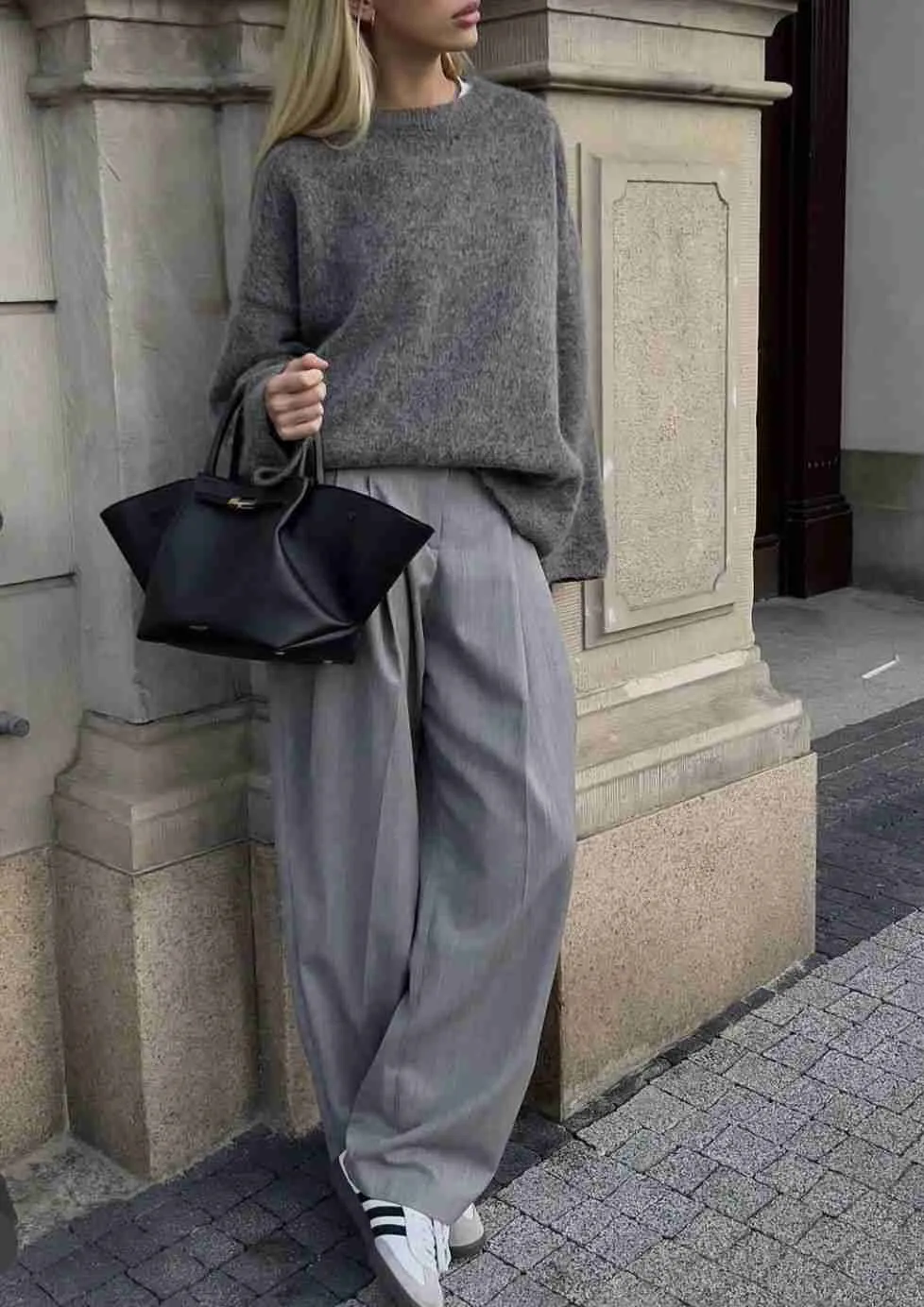 What to Wear With Gray Pants - the gray details