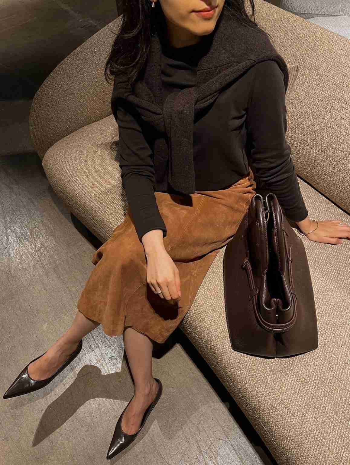 Chic Suede Outfits for Fall You’ll Want to Wear All Season - the gray ...